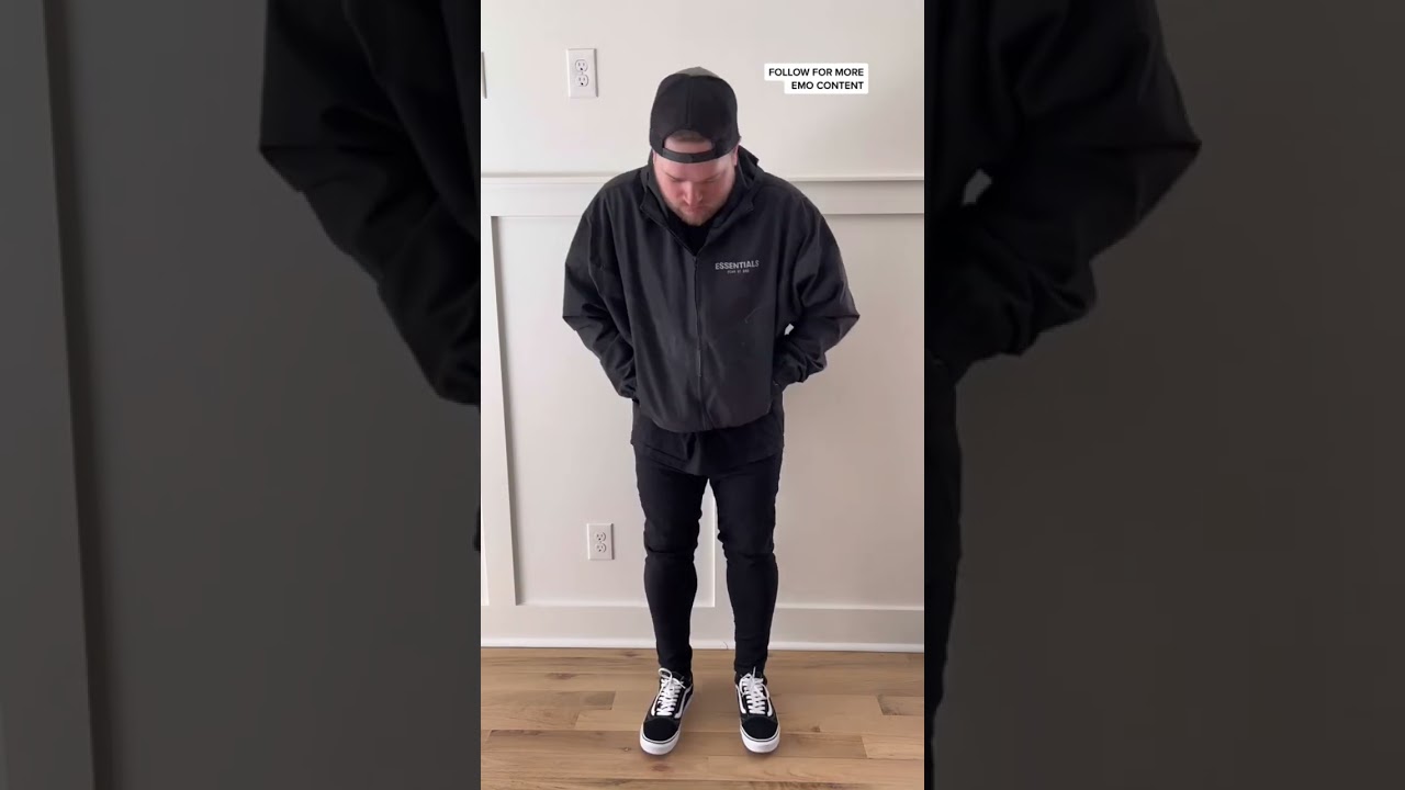 All the elder emo’s with all black & grey in their closets 😂