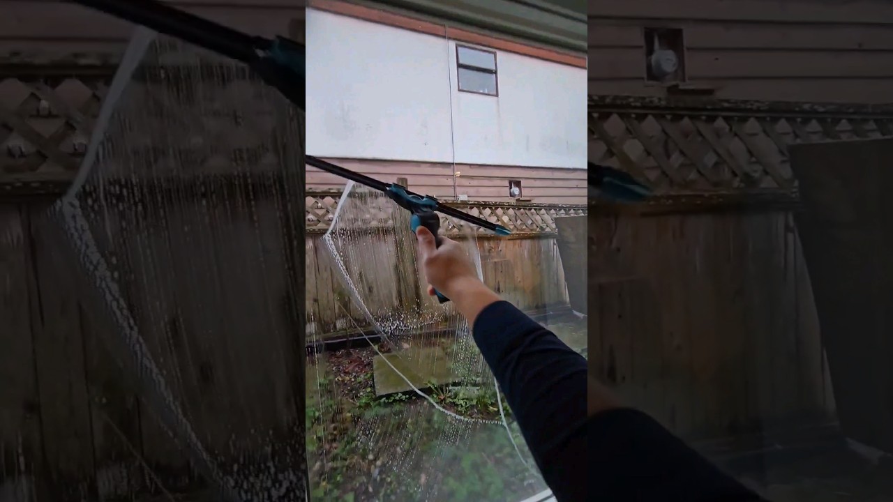 Relaxing Window Cleaning #satisfying #squeegee