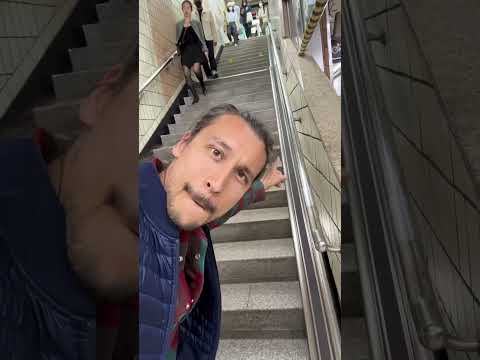 #shorts #husbandwife #metro #seoul #korea #lafamigliaquellacheviaggia #education #travelvlog