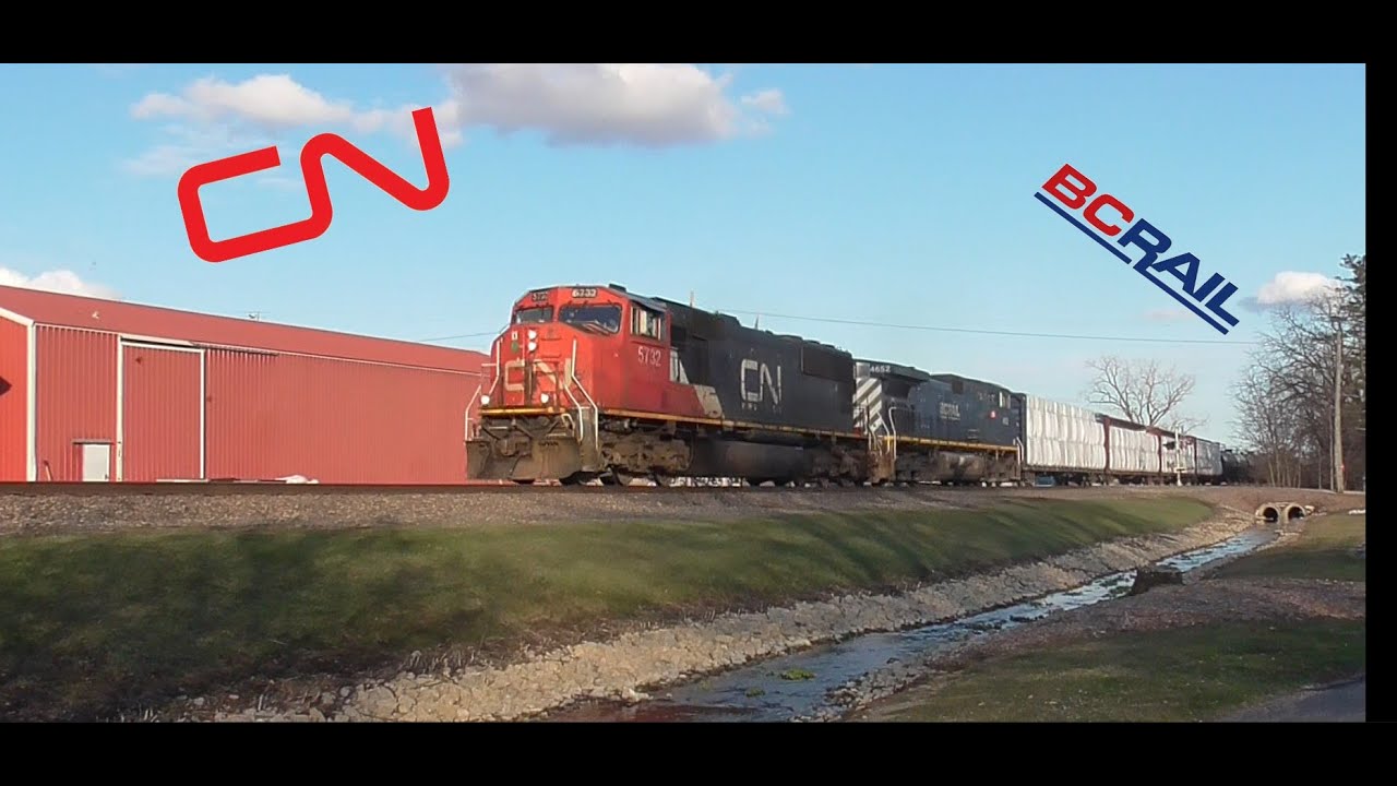 CN 5732 and BCOL 4652