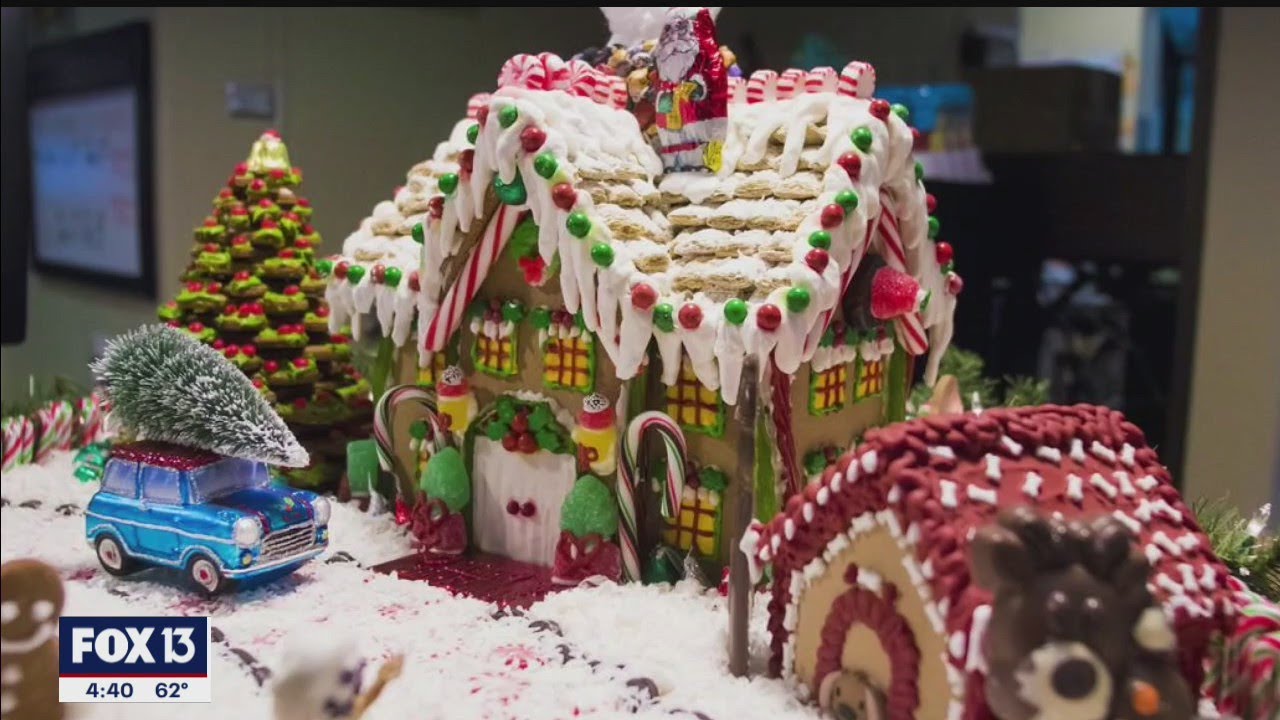 Step by step: Architect demonstrates how to make a gingerbread house