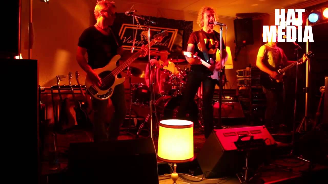 vintage blond Refugee battle of the bands @ ut fust Vielingsbeek
