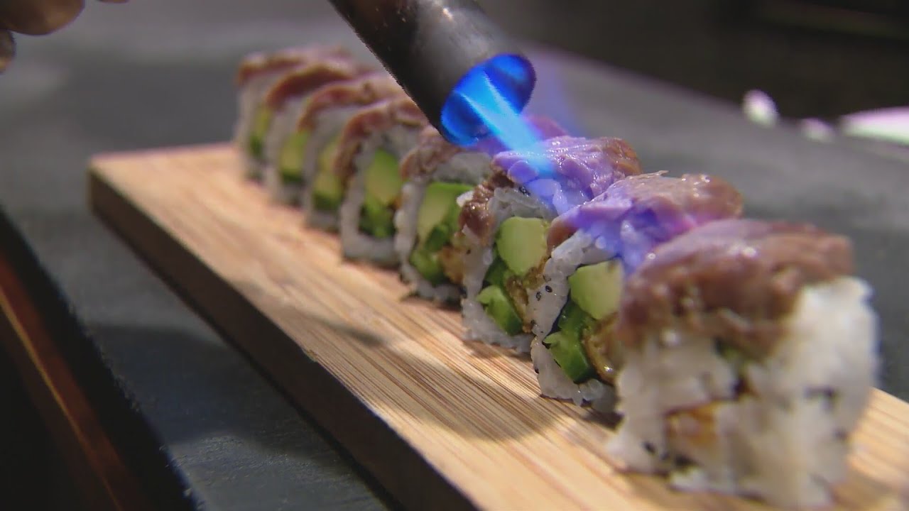 What's 'Sushi-zza?' Chicago spot's unique take out goes viral