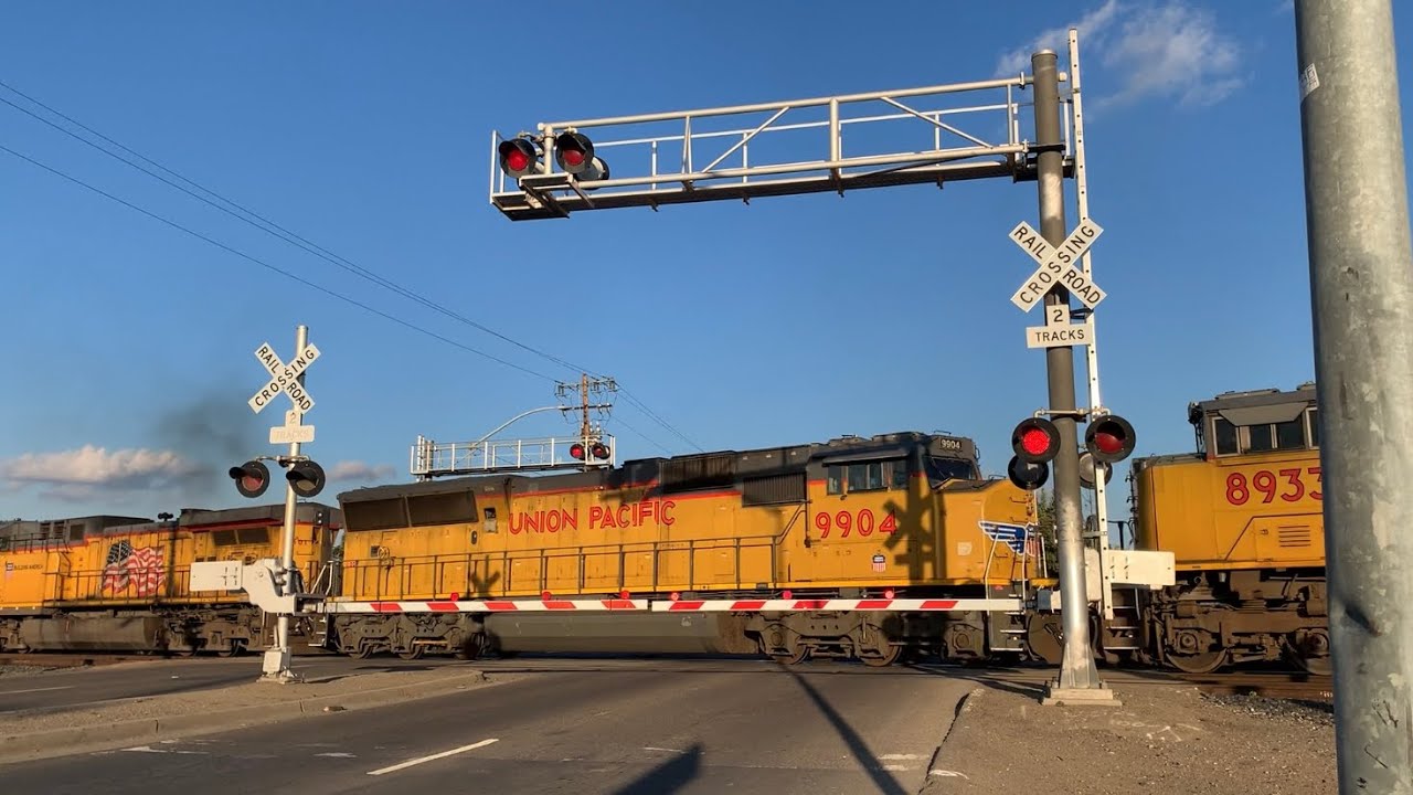 UP 7190 Manifest Freight Train With SD59MX South - E. Alpine Avenue Railroad Crossing, Stockton CA