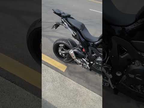 2022 S1000XR TRIPLE Black Austin racing v3 exhaust slip on