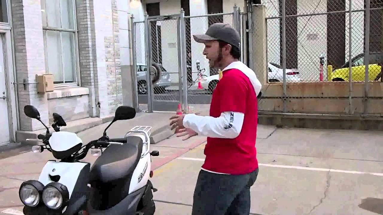 2012 Yamaha Zuma 50F Review - Reborn with a new four-stroke engine