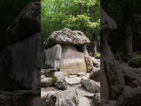 .Stunning pictures of ancient megalithic Dolmen from around the world
