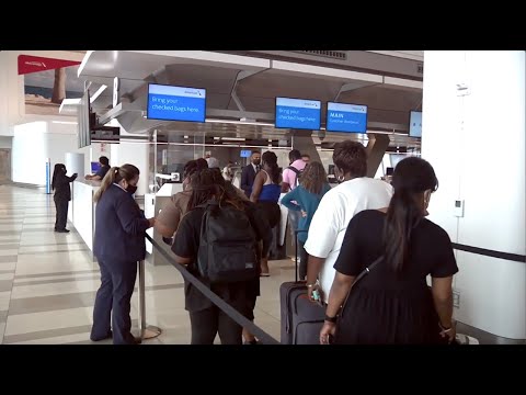 New DOT Rules: Flight Delays Over 3 Hours Qualify for Refunds