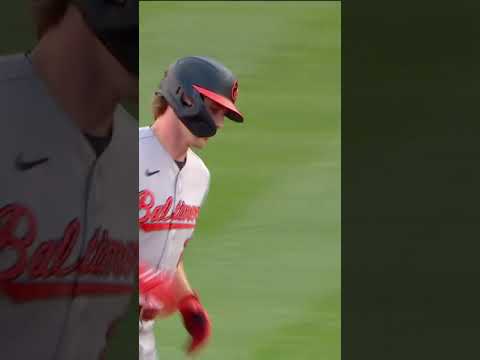 Gunnar Henderson with a leadoff home run