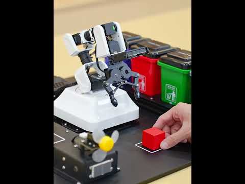 Watch the Vision-Powered Robot Arm React to Vibrant Bursts of Color! ✨
