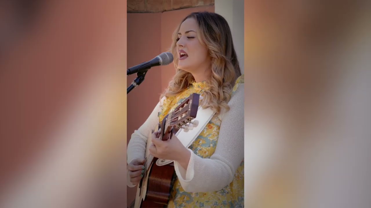 Johannah | Perth Wedding Singer, DJ & MC | Wedding Music Perth