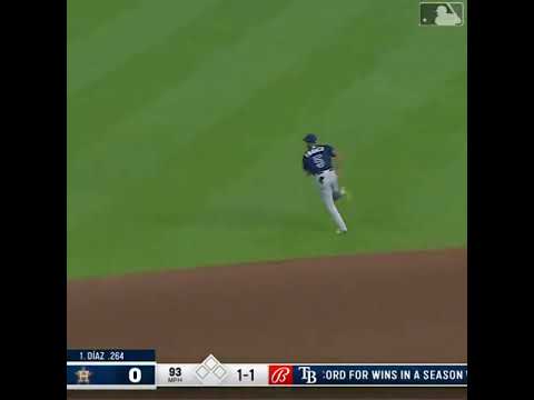 Wander Franco's AMAZING jump catch vs the Astros