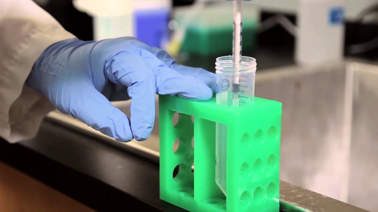Cleaning the Nozzle Tip on the S3e™ Cell Sorter