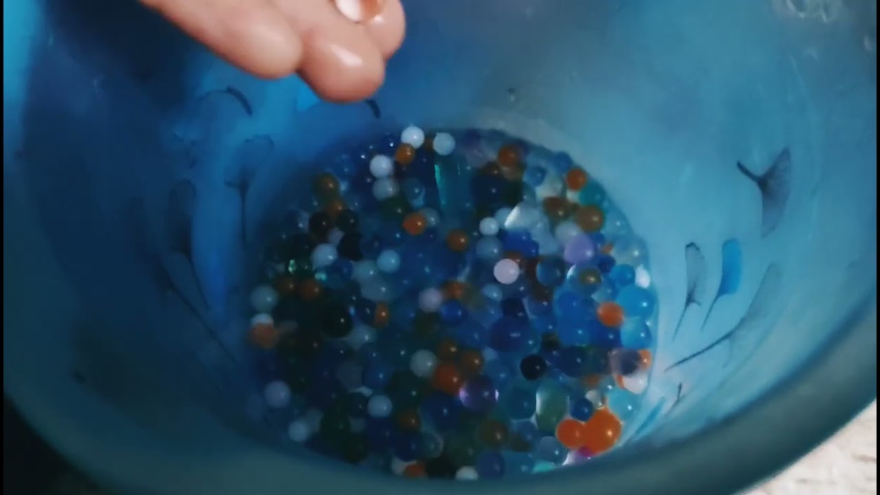 bubbles https://media.tenor.com/cEPHLJgfFsUAAAAM/bubbles-colorful-bubbles.gif