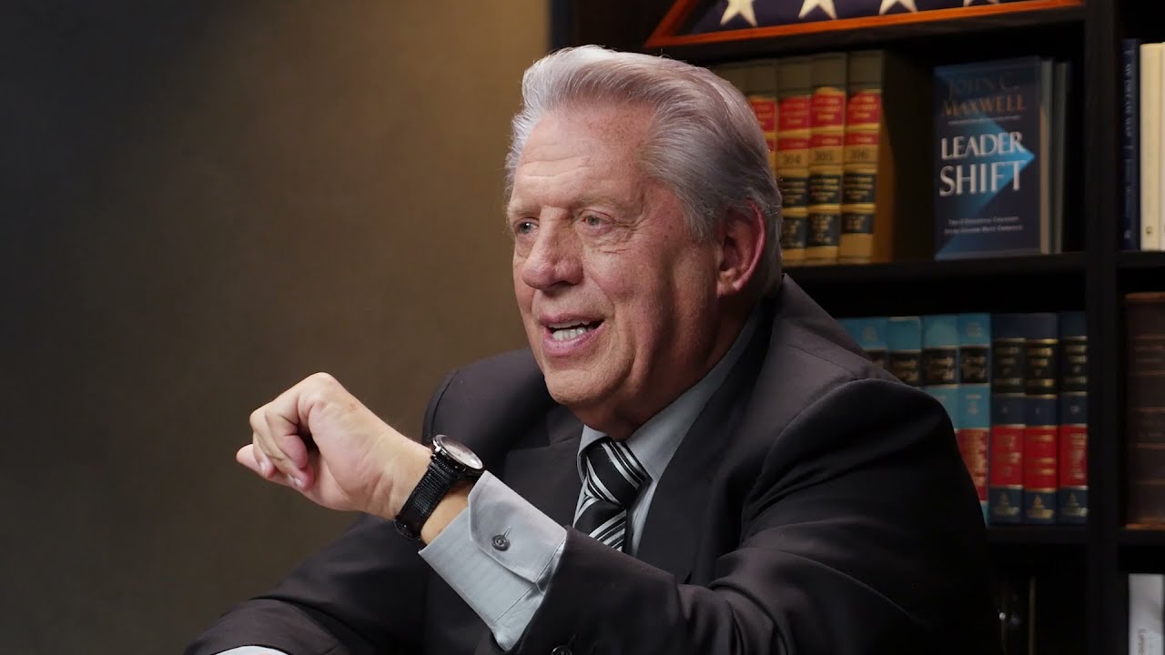 Minute With Maxwell: TRANSITION - John Maxwell Team