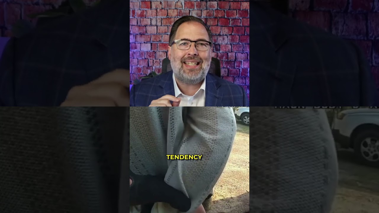 How to LEGALLY Handle a Karen When They Call the Cops... #KarenNeighbor #LawyerReacts