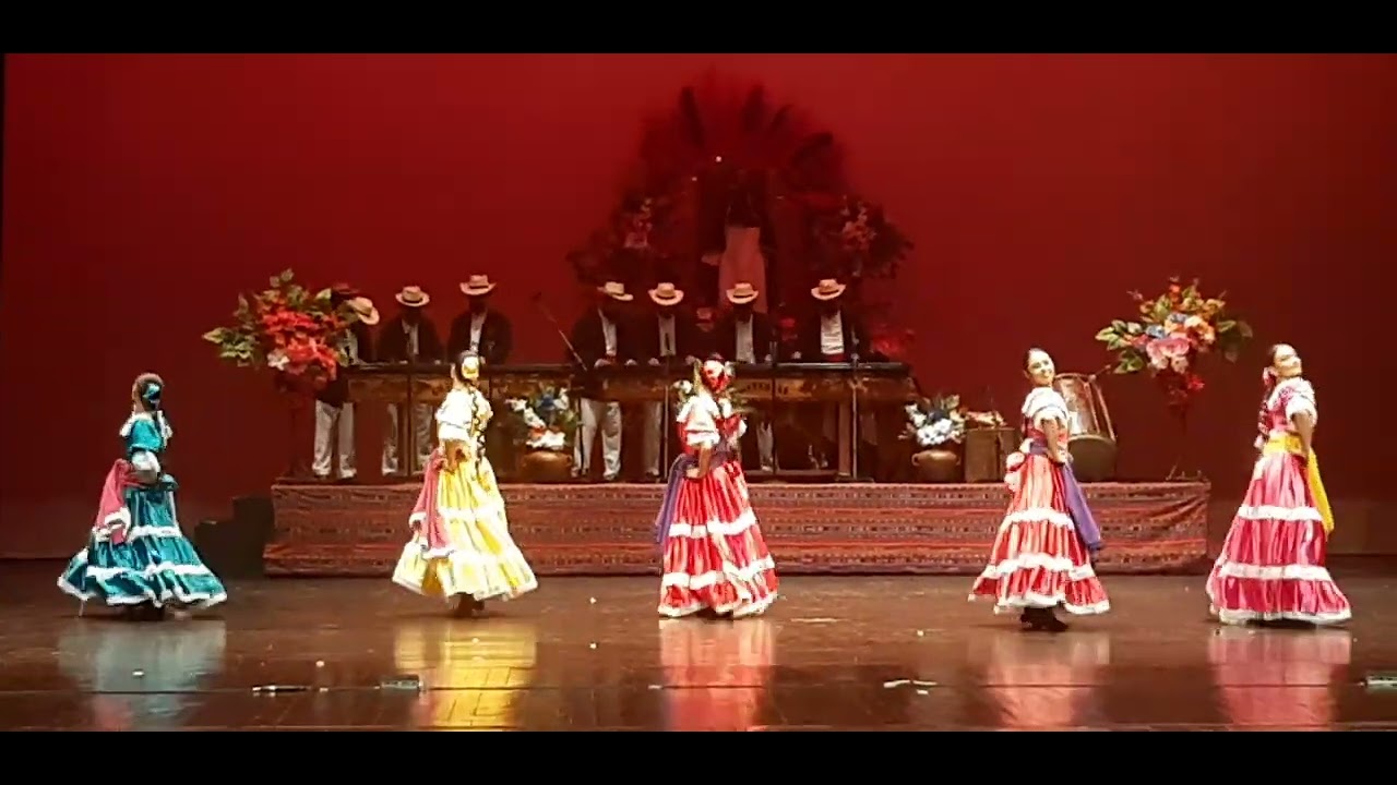 Guatemala traditional musical instrument Marimba and dance