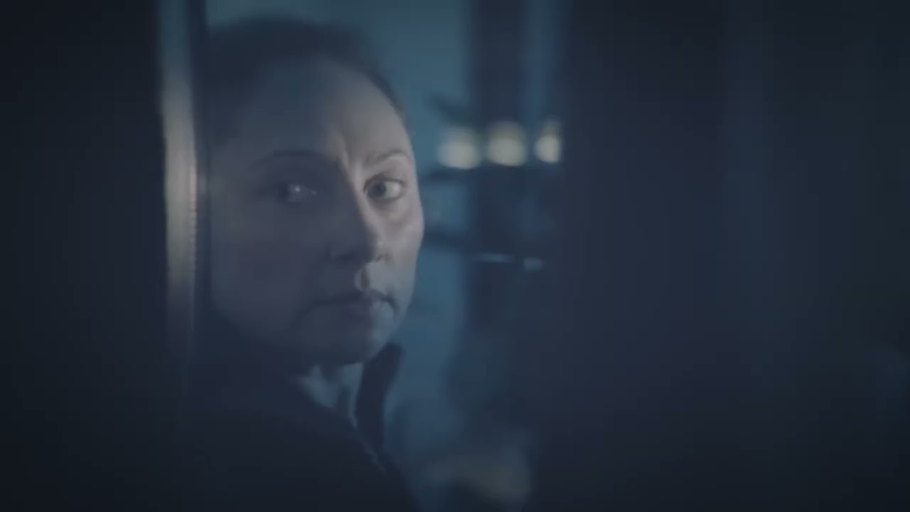 Gloved Hitwoman Russian 50
