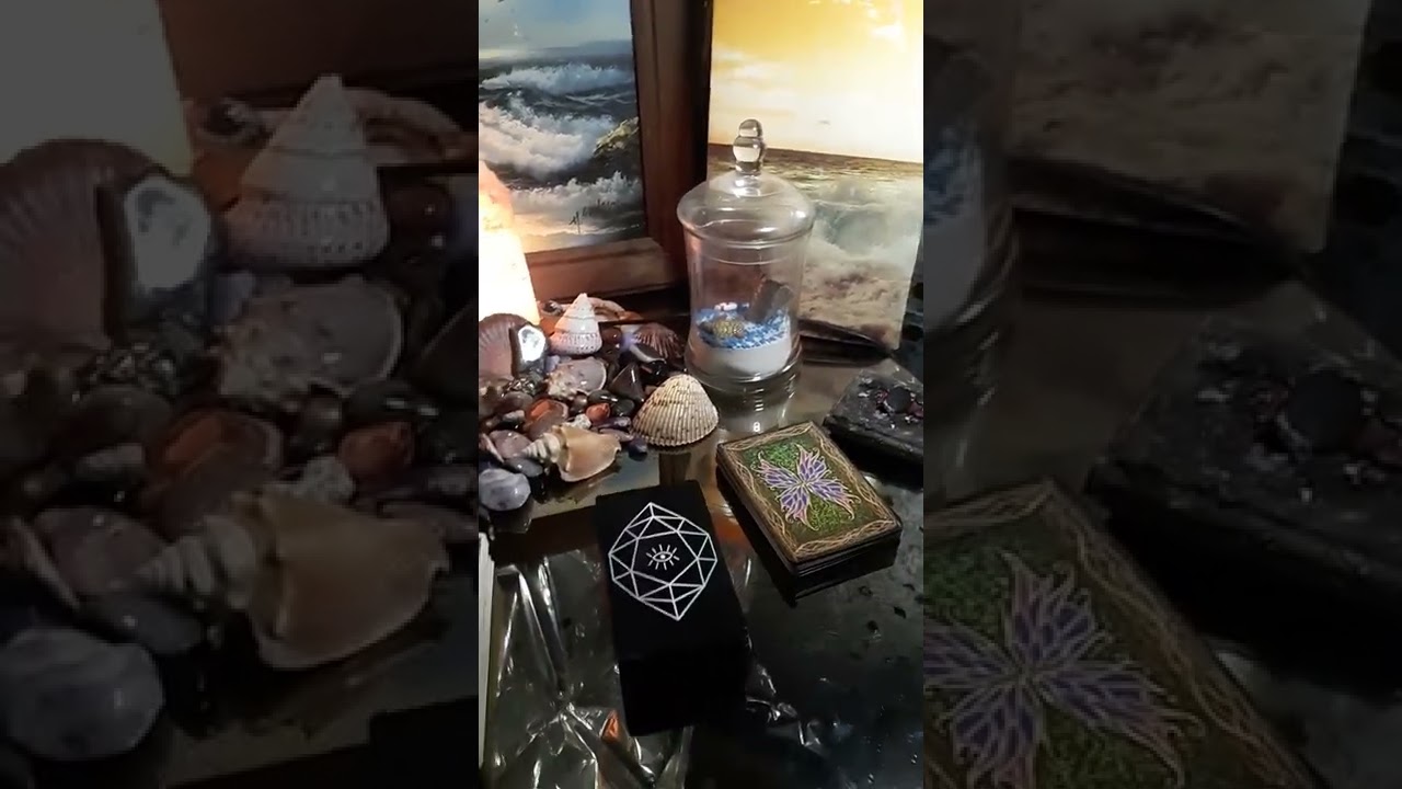 Good Vibes~Psychic Medium Empathic Intuitive Tarot Card Reader