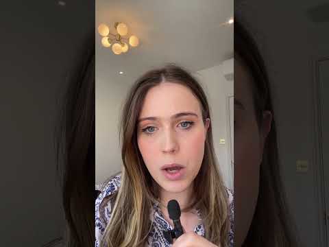 woman got a**acked on tube ( Sally | Graduate Jobs ) #london #tfl