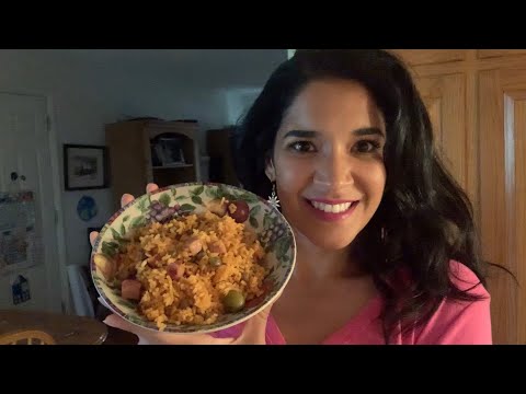 How to make Puerto Rican rice / Arroz con gandules/Spanish Rice