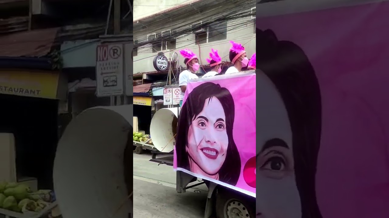 Cebuanos campaigning for Leni Robredo