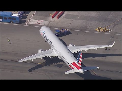 American Airlines expanding flight schedule, flying bigger planes to help meet winter travel demand