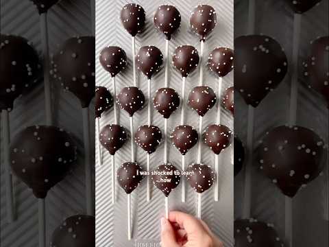 Top Tips For Making Starbucks Copycat Chocolate Cake Pops At Home. Recipe In The Comments 🍫