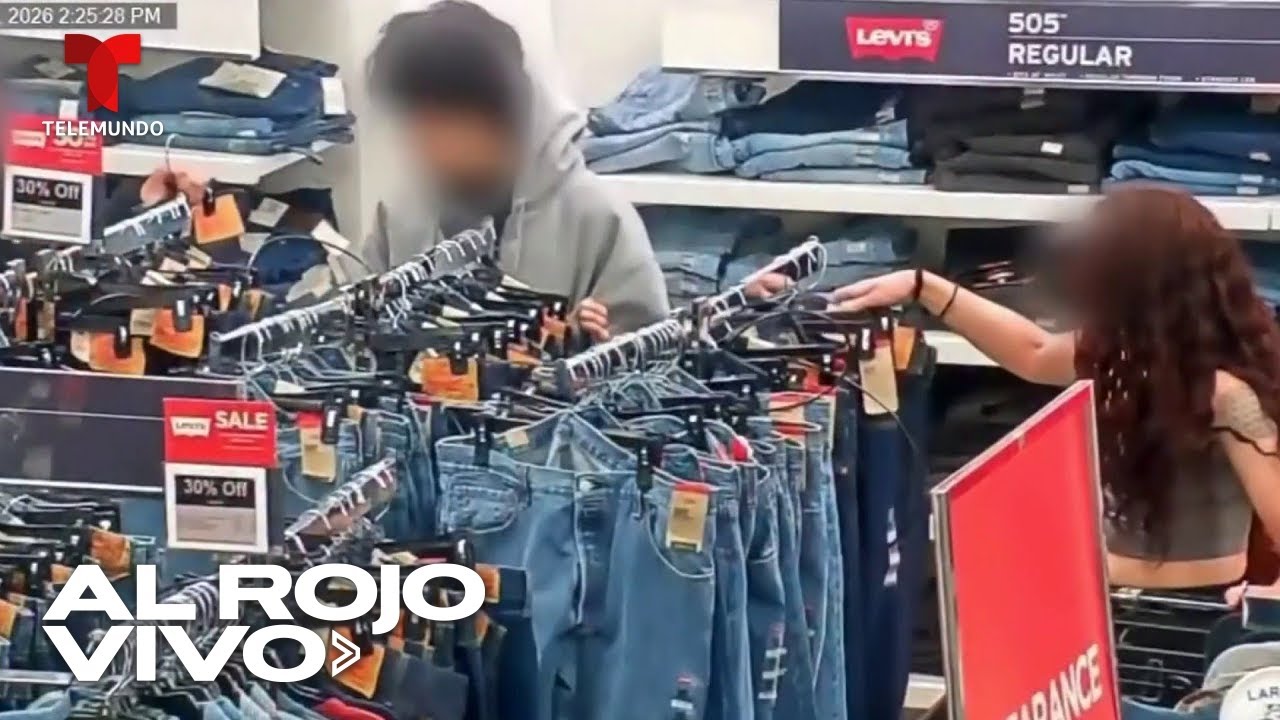 Arrestan a tres jóvenes que se disponían a robar varias prendas de ropa de una tienda en California