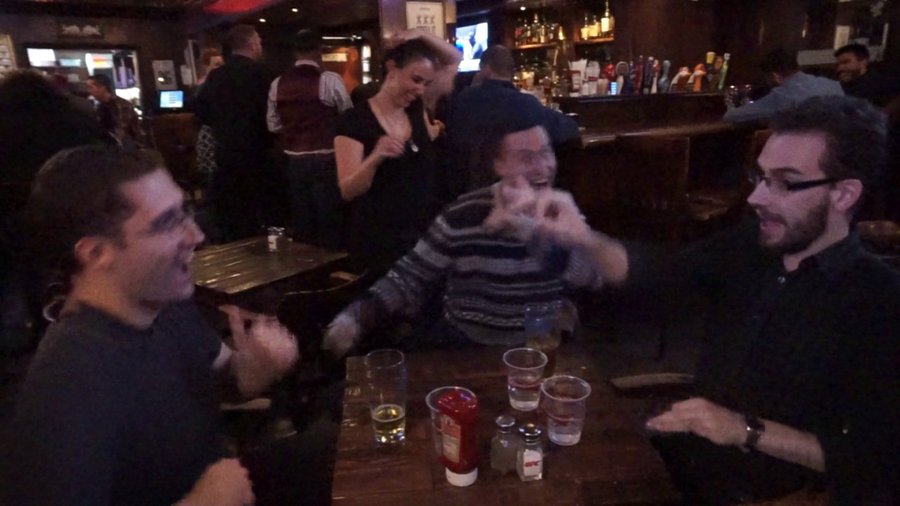 McLeans Pub Billy Idol White Wedding 00000