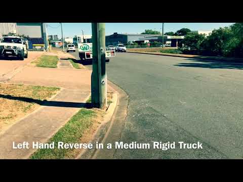 Left Hand Reverse in a Medium Rigid Truck