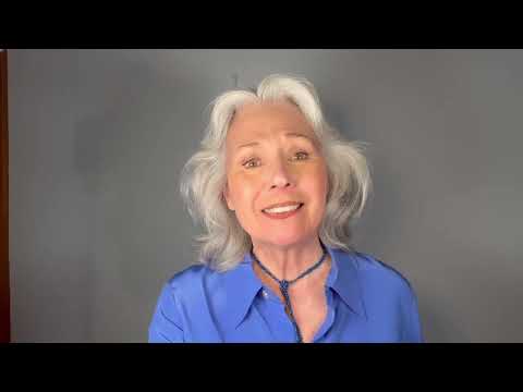 Dark Shadows star Kathryn Leigh Scott accepts two Rondo Awards (6/4/22)