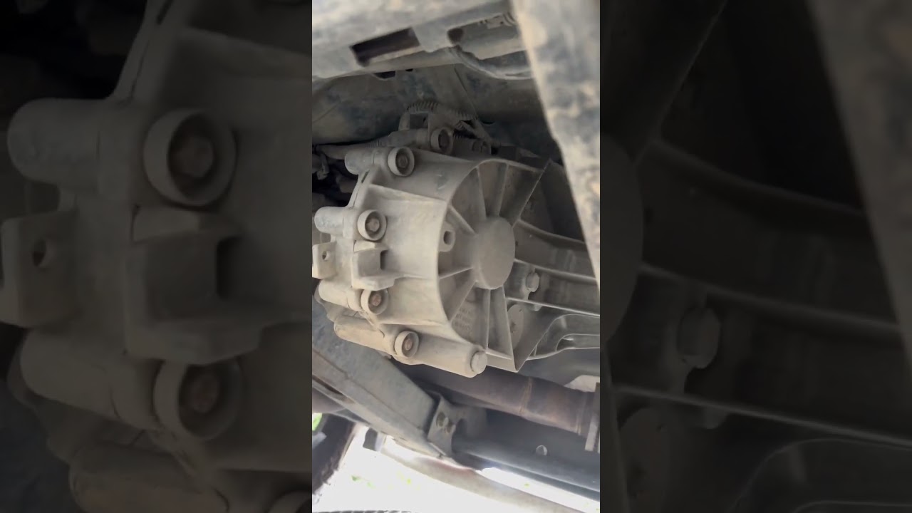 Destroyed 4L60E transmission grinding loudly!