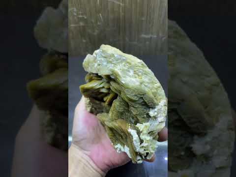 #Siderite + Dolomite size: 13cm Origin: hezhang, Bijie, Guizhou, China. Available