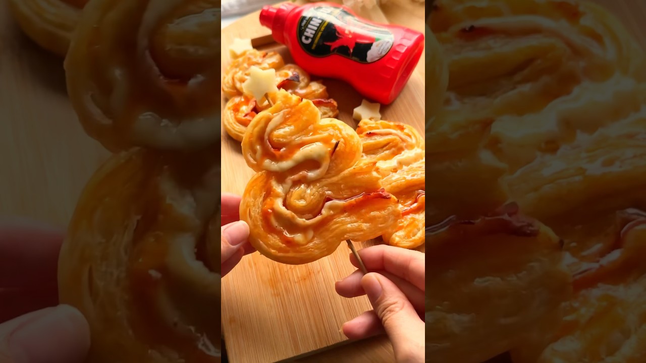 puff pastry christmas trees #chinsu #holidayrecipes #baking #christmasrecipe