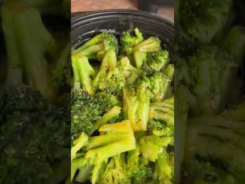 Toppings for our potatoes #loadedbakedpotato #toppings #food #fypシ #shortvideo