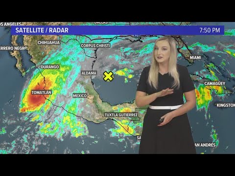 Major Hurricane Lidia makes landfall in Mexico