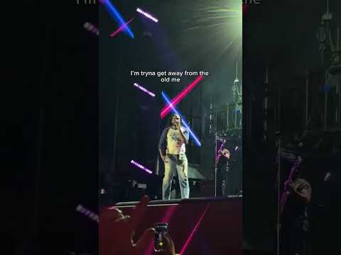 Shaboozey performing “Good News” live at CMA Fest 🎤
