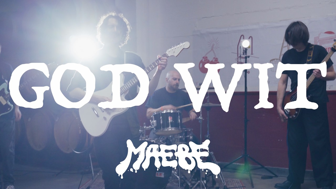 Maebe - God Wit (official music video)