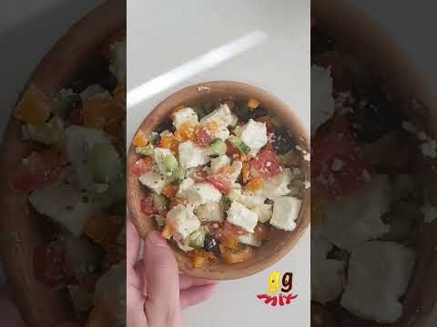 Greek Salad Sandwich | ggmix #sandwich #greek #saladrecipe