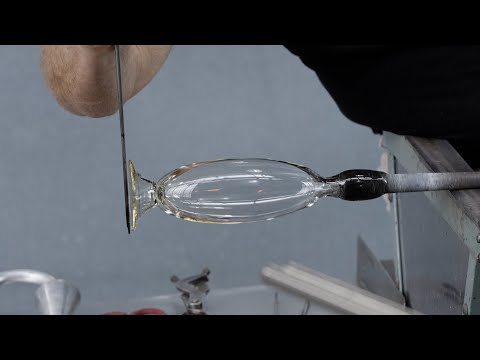 Flute with Conical Furnace-Opened Rim CMOG 93.1.1