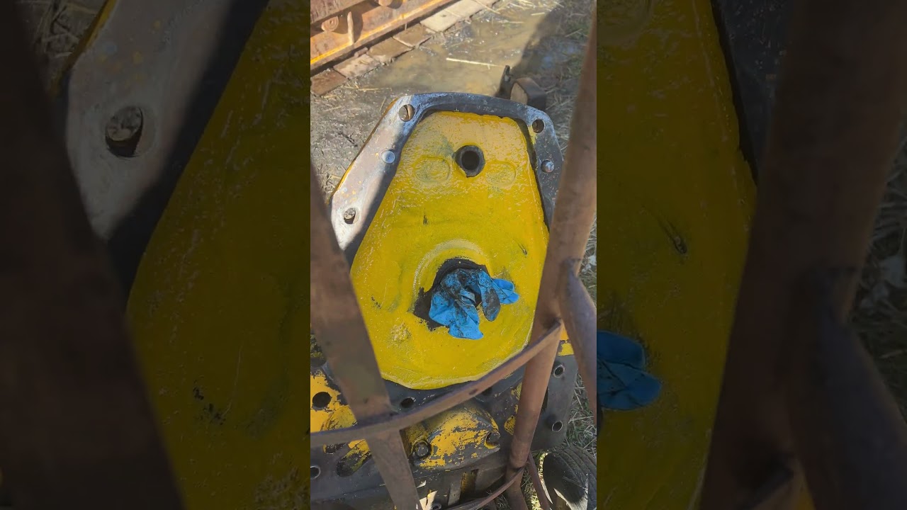 John Deere 350B Steering Clutch Overhaul Progress #mechanic #farming #johndeere #bulldozer