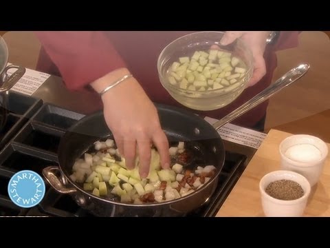 How to Prevent Apples from Browning⎢Martha Stewart