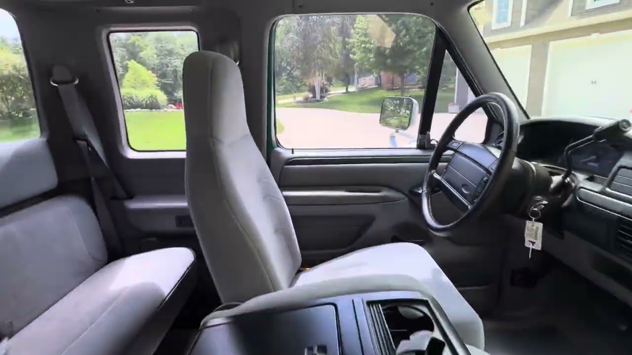 1996 Ford F150 Extended Cab 4x4 OBS CLEAN CLEAN CLEAN! Only $14,995 www.thieltrucks.com