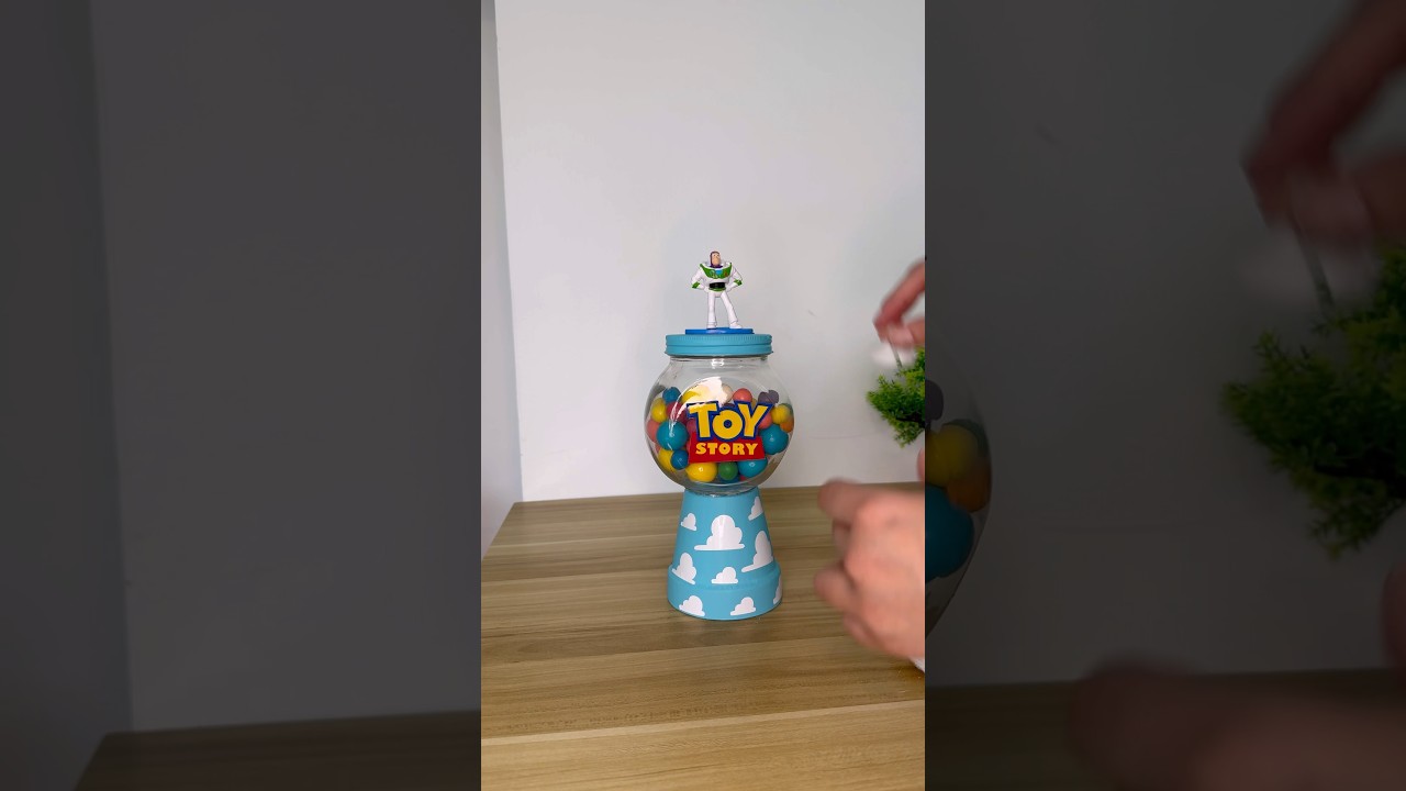 Idea de centro de mesa de toy story #toystory #centrodemesa #centerpieces #diy #ideasdecentrodemesa