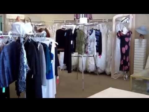 Hendersonville NC: Elite Repeats Upscale Women's Consignment Fashions