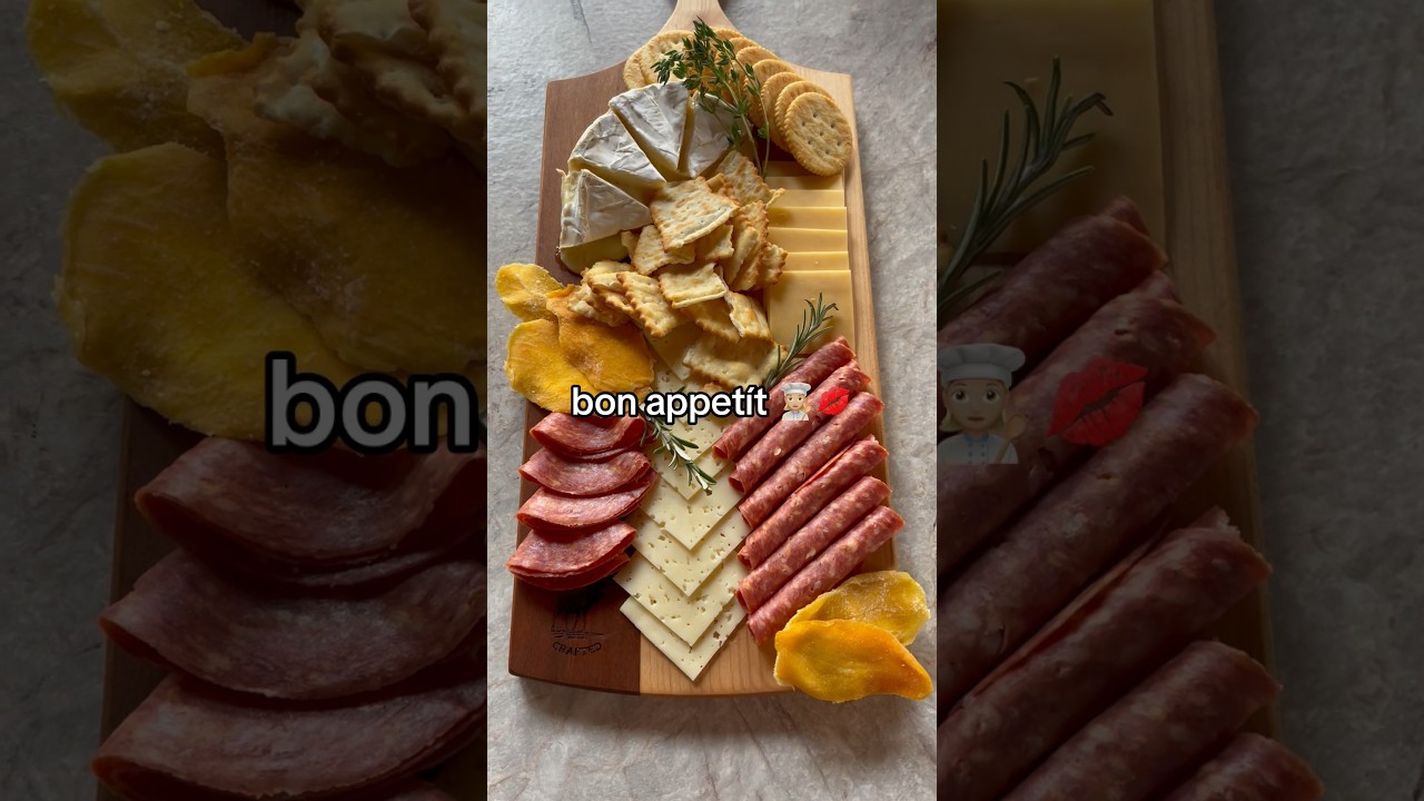 Simple charcuterie board ideas #charcuterieboard #snackfood #charcuterieideas