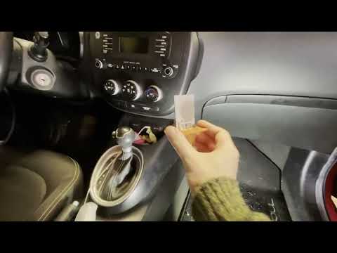 2015 Kia Soul blower motor resistor location
