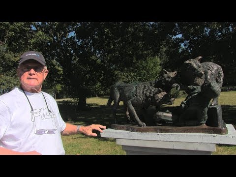 Memorial Statue Depicts Wolves of New York City | Hi-Fructose Magazine