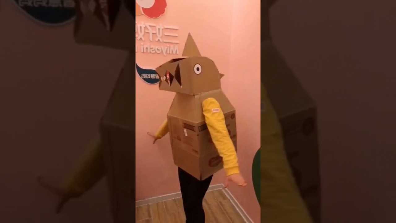 🦖🦕Como hacer un disfraz de DINOSAURIO para niños con cajas de cartón 🦕🦖